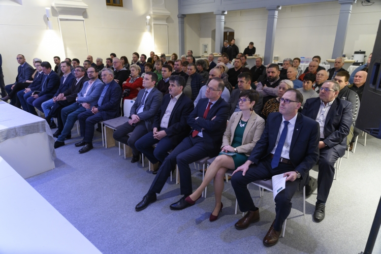 Az albertirsai KDNP vendége volt Navracsics Tibor | kdnp.hu